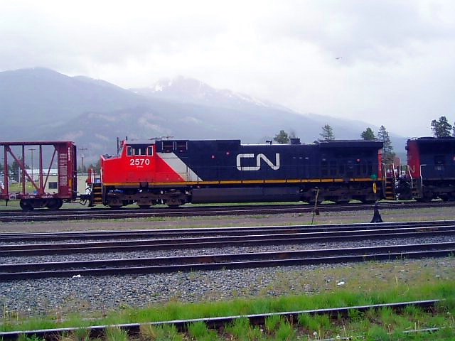 CN 2570